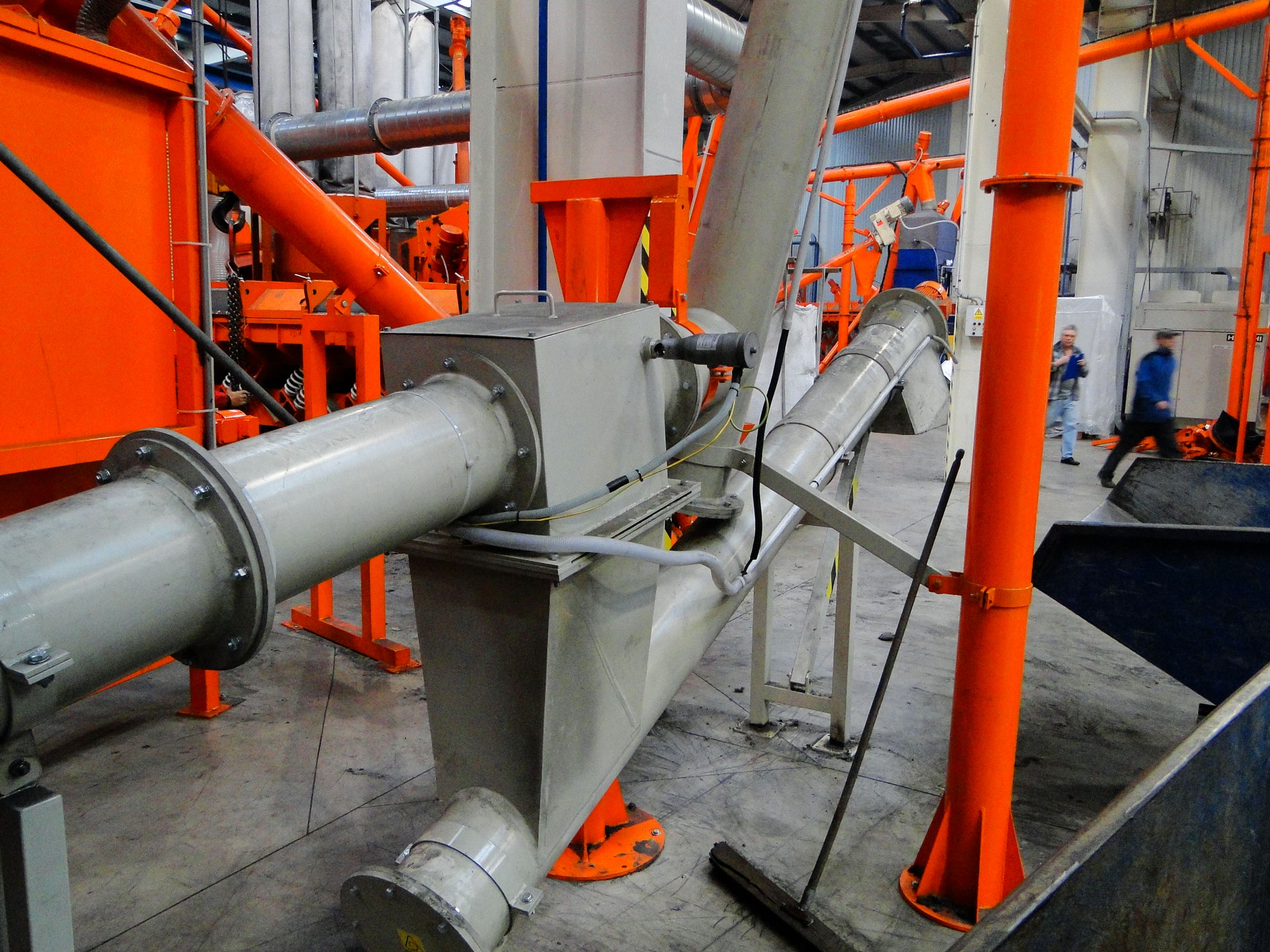 Výrobce bezosých spirálových dopravníků | RATAJ a.s.